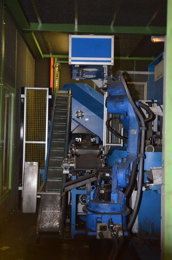 FPM - IA ROBOTIZED TRIMMING CELL EASY TON 25 25 ton - Trimming Press ...